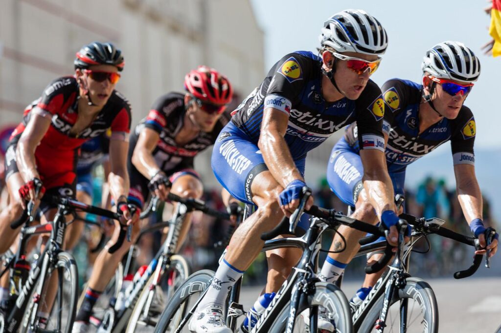🚴‍♂️ La VUELTA ciclista a España pasa por Nerja el 1 de Septiembre. → ...