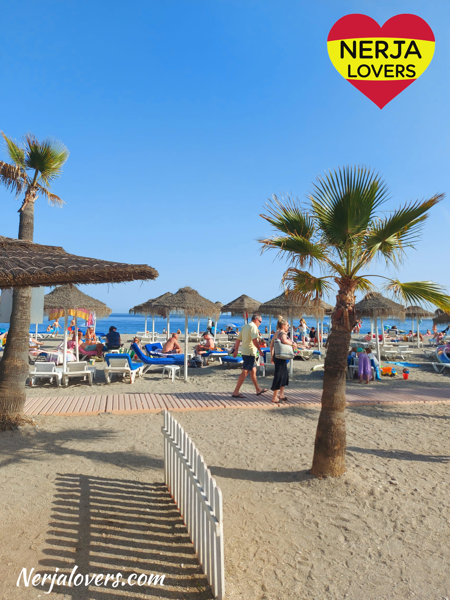⭐ Playa de Burriana en Nerja. La Mejor playa de Nerja - BY Nerja Lovers 💖